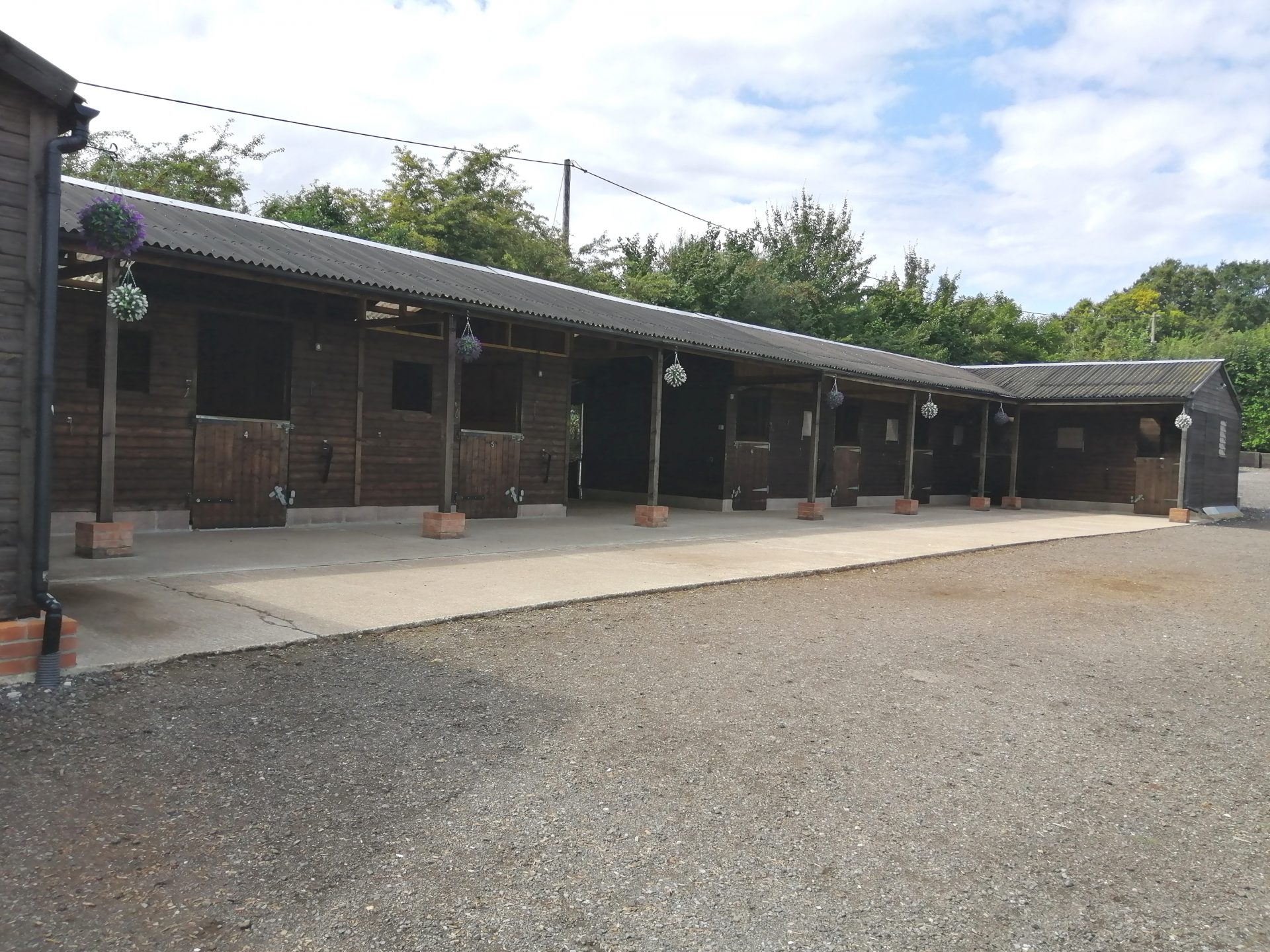 Cherry Tree Stables - LiveryList